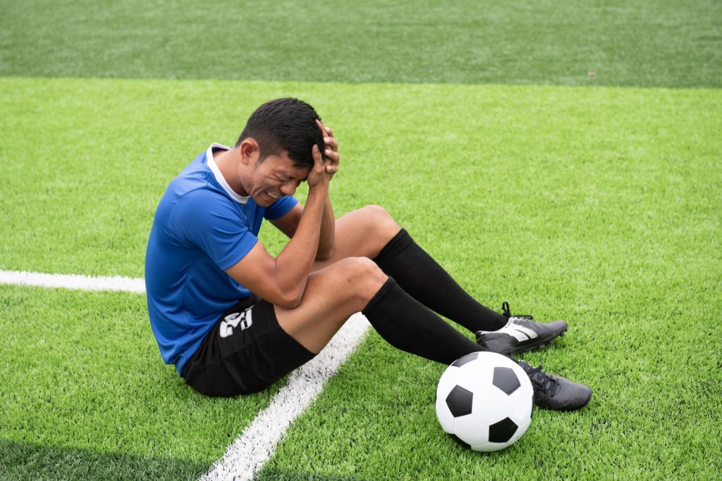 NFL Football Players Head Injuries: Top 4 Dangerous Impacts and Treatments